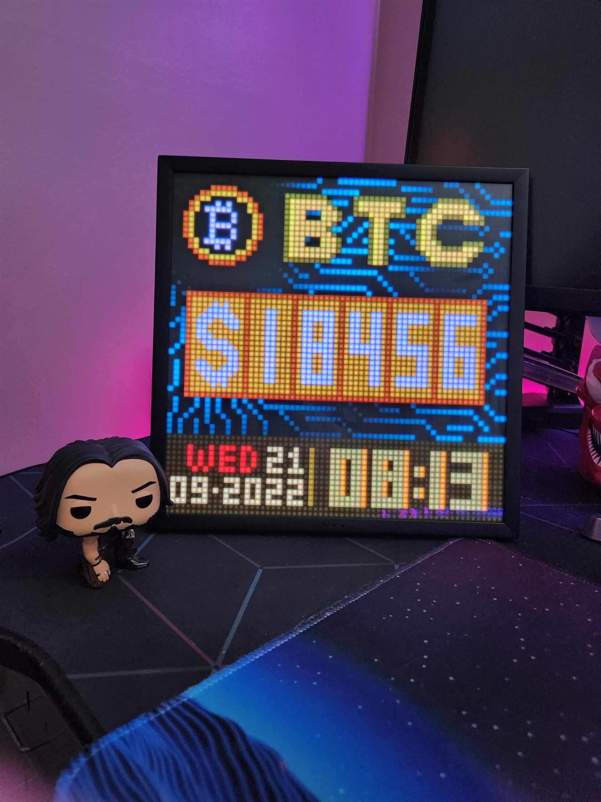 Crypto Ticker Bitcoin and Stocks Ticker 10 x 10 in Pixel Display ...